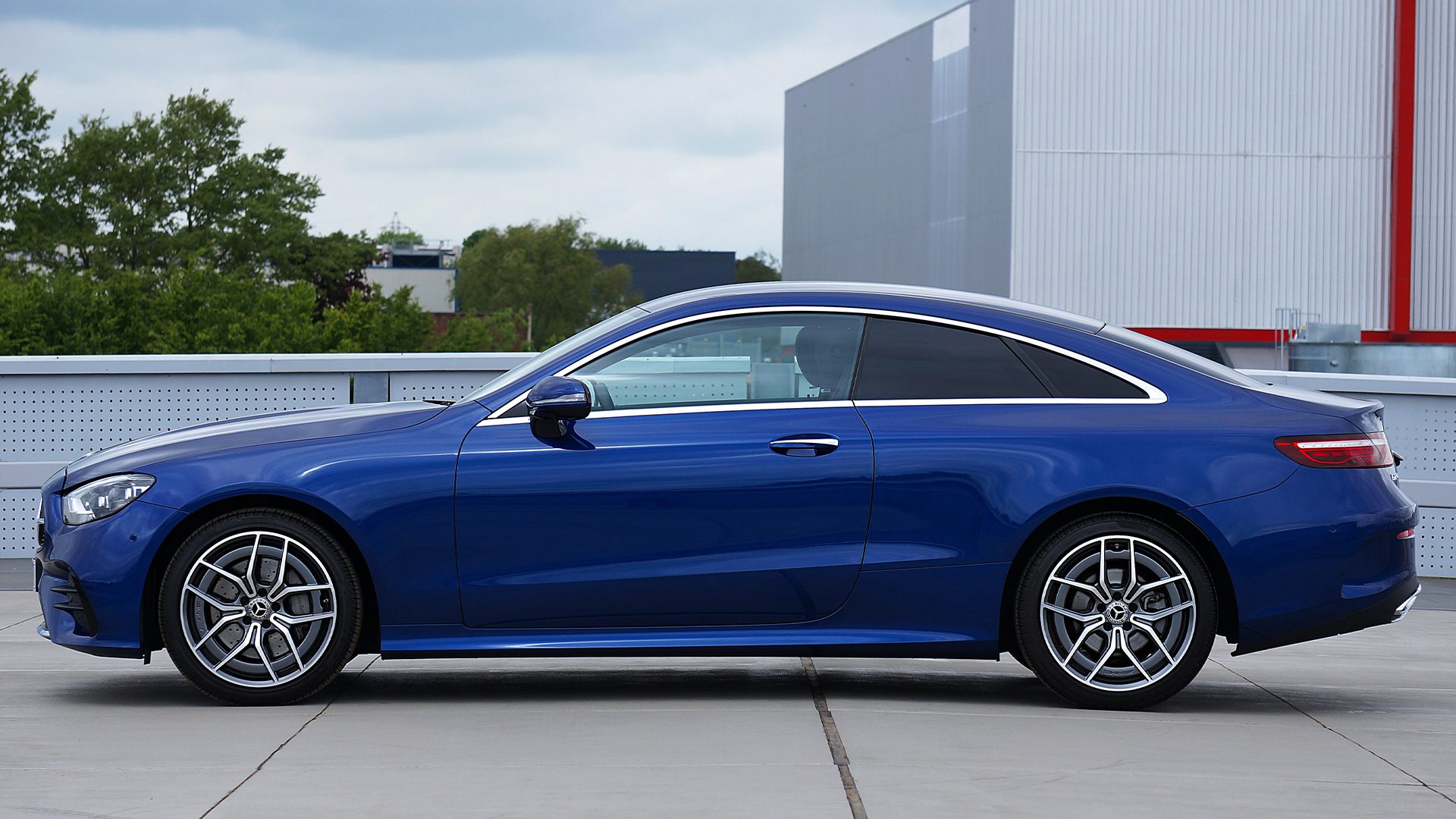 Everything You Need to Know to Become a Car Photographer